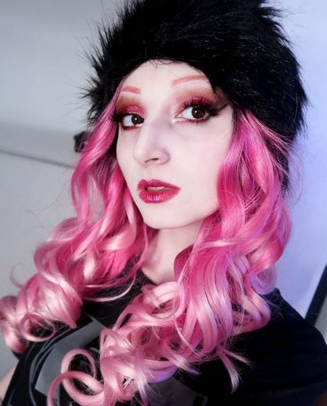 Lilly Meraviglia: Peso, Altezza, Età, Data-Luogo di Nascita, Figli